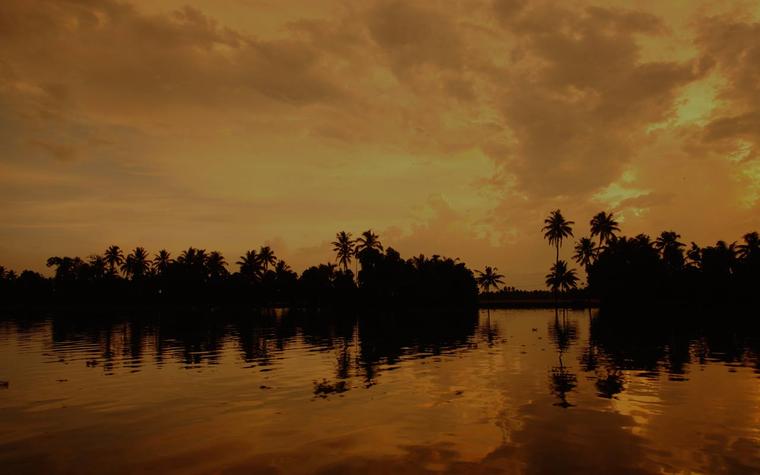 Kerala - Of Incredible Backwaters and Sunsets | MakeMyTrip Blog