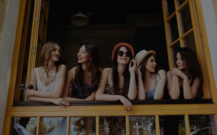 Reasons Why You Should Travel With Your Girlfriends | MakeMyTrip Blog