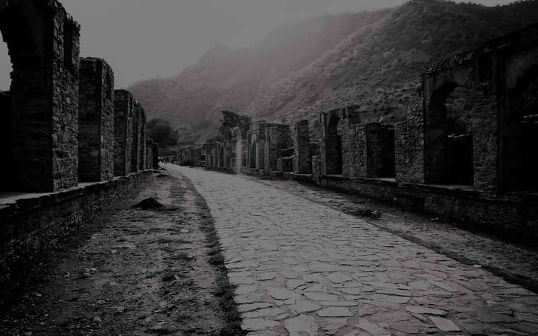 The Spookiest Ghost Towns in India - #3 Will Give You Goosebumps ...