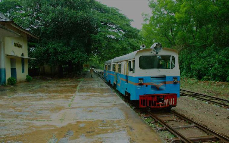 Top 5 Tips for Train Travel in India | MakeMyTrip Blog