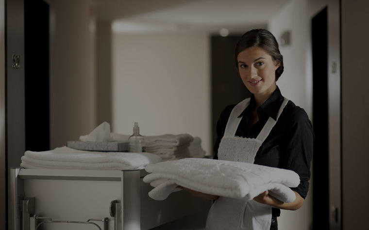 Indian Travel Troll: Free Stuff In Hotels? Take It All! | MakeMyTrip Blog